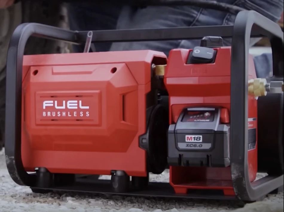 Milwaukee M18 FUEL 2-Gallon Compact Quiet Compressor (2840-20 ...